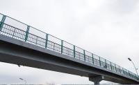 China Outdoor Security Galvanized Coated Mesh Fence Barbed Wire Fence With Crowd Control Barrier for sale