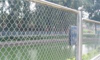 China Outdoor Security Galvanized Coated Mesh Fence Barbed Wire Fence With Crowd Control Barrier for sale