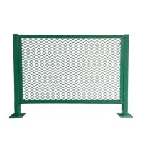 China Anti Glare Traffic Barrier Barbed Wire Fence Mesh For Highways Made Of Stainless Steel for sale