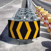 China Inexpensive Traffic Barrier Crash Cushion for Customized Q235 Q345 Highway Guardrail for sale