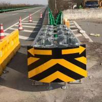 China Inexpensive Traffic Barrier Crash Cushion for Customized Q235 Q345 Highway Guardrail for sale