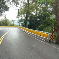 China Driveway Used Anti Collision Roller Guardrail EVA Material for Highway Traffic Safety for sale