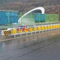 China ISO9001 2008 Certified PU And PVC Highway Rotary Barrel Barrier for sale