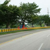 China Road Safety Rotary Guardrail EVA/PU Foam Drum Barrel with ISO9001 2008 Certification for sale