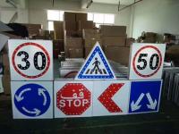 China Custom Reflective Message Board Road Sign For Traffic Safety 10cm-25cm Reflective Tape for sale