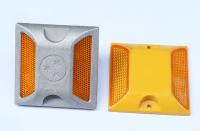China 100*100*20mm Aluminium Solar Powered Square Road Studs for Road Safety Sale for sale