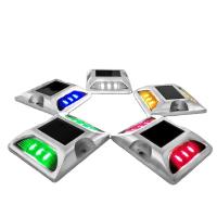 China ROHS Certified Cast Aluminum Square Reflective Road Stud for Roadway Safety in Market for sale