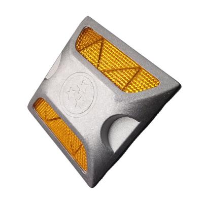 China Cast Aluminum Durable Reflective Road Stud on Sale for sale