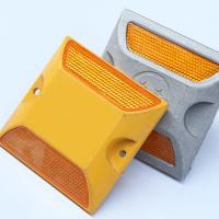 China Highway Road Stud Reflective Square LED Marker in Green for Roadway Safety on Sale for sale