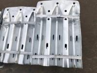 China Road Safety Guardrail Bridge End Terminals with Galvanized and Powder Coated Coating for sale