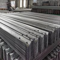 China Customized Zinc Coating Q235 Q345 Highway Guardrail Crash Barrier for Products for sale