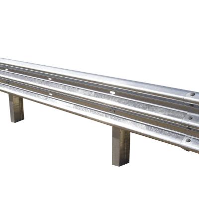 China Outdoor Security Crash Barrier Protective Guardrail with Zinc Coating 550-600g/m2 for sale