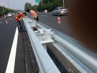 China Straight Barrier Galvanized Steel Round Post for Traffic Security and Protection for sale