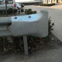 China Traffic Safety Fitting Steel Round End for Crowd Control Barrier Fence on Expressway for sale