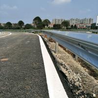 China Galvanized W Beam AASHTO M180 Guardrail for Roadway Safety on Highway Expressway for sale