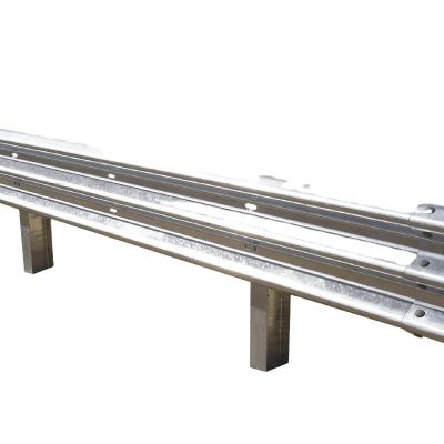 China Roadway Safety Guardrail with AASHTO M180 Standard and Hot Dipped Galvanized Coating for sale