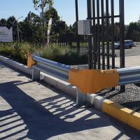 China Single Layer Galvanized and Powder Coated Q235 Q345 Corrugated Beam Highway Guardrail for sale