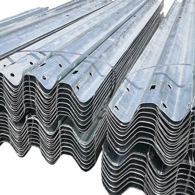 China Hot Galvanized and Cold Rolled Road Safety Highway Guardrail Exported to Pakistan for sale