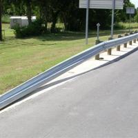 China S235jr Highway Guardrail Traffic Barrier with Anchor Terminal End For Road Safety for sale