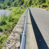 China Customized Color Q235 Q345 Steel Highway Guardrail U Type Steel Fence Post for Africa for sale