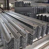 China Road Traffic Safe Galvanized Steel Guardrail with Q345 SJ345R Material Grade for sale