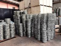 China 1.5-2.5mm Electric Barbed Wire Fence 14 Gauge Barbed Wire On Boundary Wall for sale