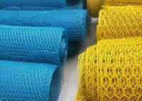 China 2.5mm Yellow Coated Hexagonal Poultry Netting Fence Hexagonal Chicken Wire Mesh for sale