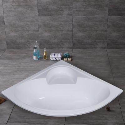 China Corner Acrylic Bathtub with Built-in Panels 1500x1500mm 5 Year Warranty for sale