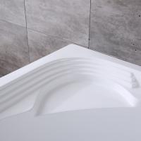 China Disassembled Acrylic Corner Bathtub 1400x1400x550mm with Removable Panel and Leg Support for sale