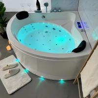 China Freestanding Acrylic Whirlpool Massage Bathtub 1500mm with LED Light and Drainage System for sale