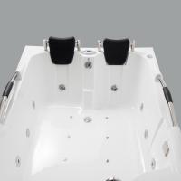 China 2 Person Corner Whirlpool Massage Bathtub 1800x1200x650mm Acrylic Outdoor SPA for sale