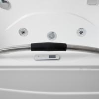 China Freestanding Acrylic Whirlpool Bathtub 1700x850x650mm with Water Massage and LED Light for sale