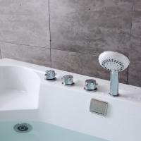 China Corner Whirlpool Bathtub 1500x1000mm PMMA Acrylic Water Massage Freestanding Spa for sale