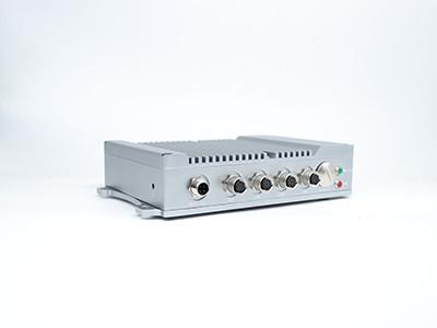 China Industrial 5G CPE Vehicle Router SA NSA Network WiFi 6 4x Gigabit Ethernet IP67 for sale