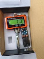 China Aluminum Shell Stainless Steel 2-Ton Digital Crane Scale with Battery Powered Remote Control LCD Backlight Orange Blue for sale
