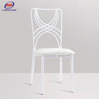 China Iron Metal Wedding Chiavari Chair With Red Cushion for sale