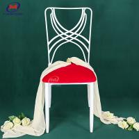 China Iron Metal Wedding Chiavari Chair With Red Cushion for sale