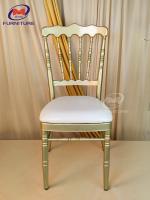 China ODM Gold Chiavari Chairs With White Cushion Commercial Furniture for sale
