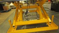 China 500kg Carrying Capacity Single Scissor Lift Table with Universal Ball and Sturdy Construction for sale