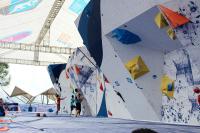 China XL Indoor Bouldering Wall Project Volume for Adventure Parks from Chongqing Supplie for sale
