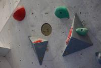 China Age Adult Green 2020 Fiberglass Rock Climbing Wall Volumes for Indoor Bouldering for sale
