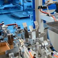 China FKT-10 Automatic Carton Case Tray Former Machine 2050x1450x2000mm 1KW for sale