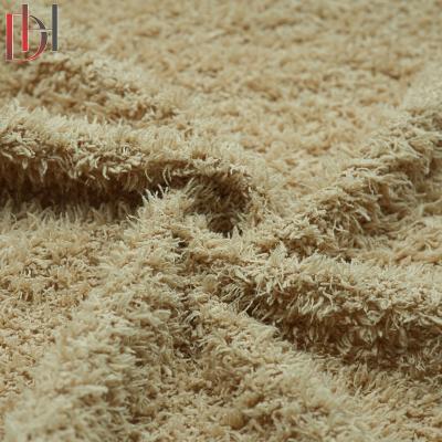 China Heavyweight Coats Sweaters Blankets Warm Clothing Household Items Warm Fabric Polyester 280g Fleece Fabric for sale