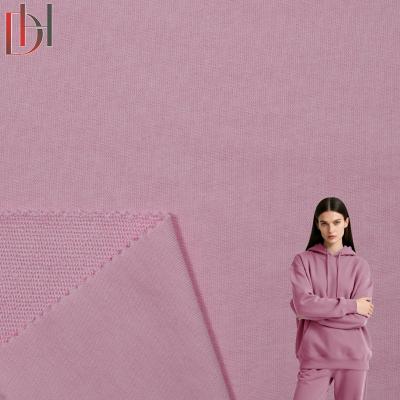 China Apparel T Shirt Fabric Woven Versatile Cotton Clothing Fabric Lightweight for sale
