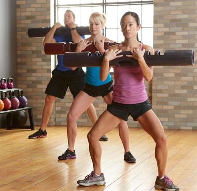 China 8KG 1.05M VIPR Fitness Tube Exercises For Weight Lossbody Building for sale