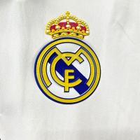 China Custom Retro Soccer Jerseys White Classic Football Shirt Wear Men'S for sale