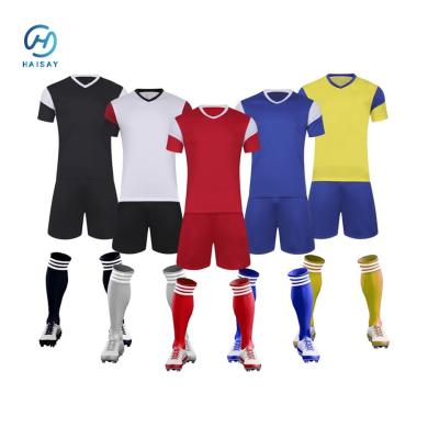 China Custom Team Jersey Dynamic Soccer Kits with Bold Stripes Fade-Resistant Ink for sale