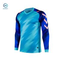 China Customizable Football Goalkeeper Jerseys in 100% Polyester Fabric with Quick-Drying for sale