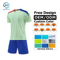 China Performance Polyester Workout 2‑Piece Set, Quick‑Dry Short Sleeve Shirt & Sports Shorts for Wear for sale