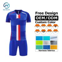 China Men's Wave Pattern Football Kit – Modern Soccer Jersey and Athletic Shorts Set for sale